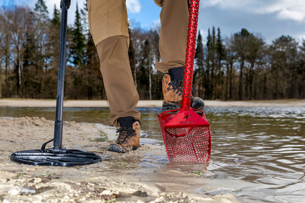 Red Rebel - Motley Digging Tools